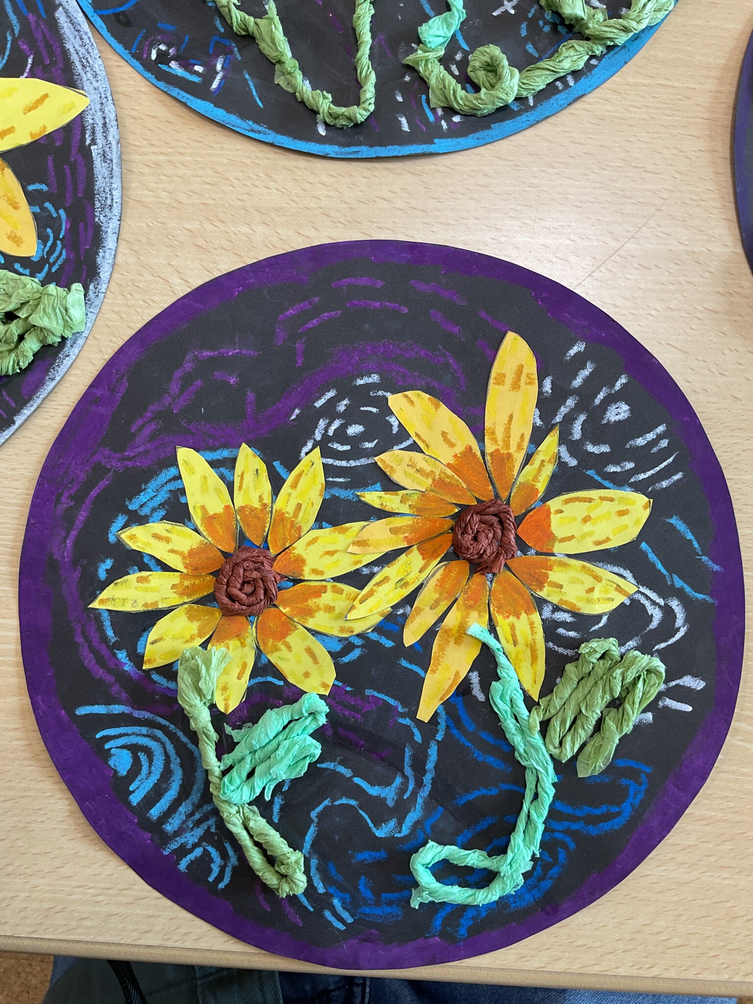 Van Gogh Inspired Sunflowers - 聖母インターナショナルプリスクール